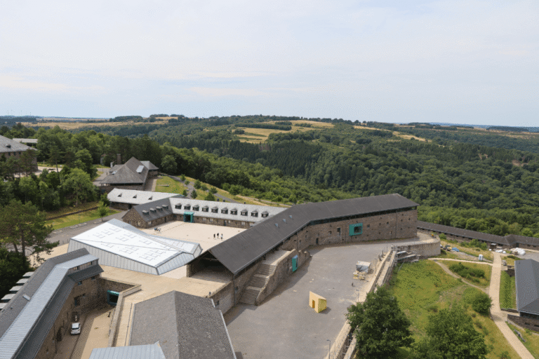 Vogelsang IP bezoeken: WOII geschiedenis in de Eifel